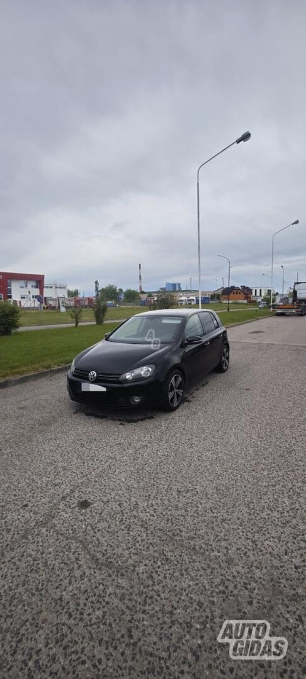 Melns Volkswagen Golf 2012 Klaipėda, ar dzinēja tilpumu 1.60 L un nobraukumu 278 tūkst. km par 4200 €, foto 1 vietnē AUTOMOTO.COM.LV