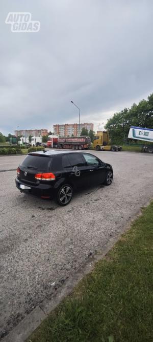 Black Volkswagen Golf 2012 in Klaipeda, with an engine capacity of 1.60 L and mileage of 278 thousand km for 4200 €, photo 4 on AUTOMOTO.COM.LV