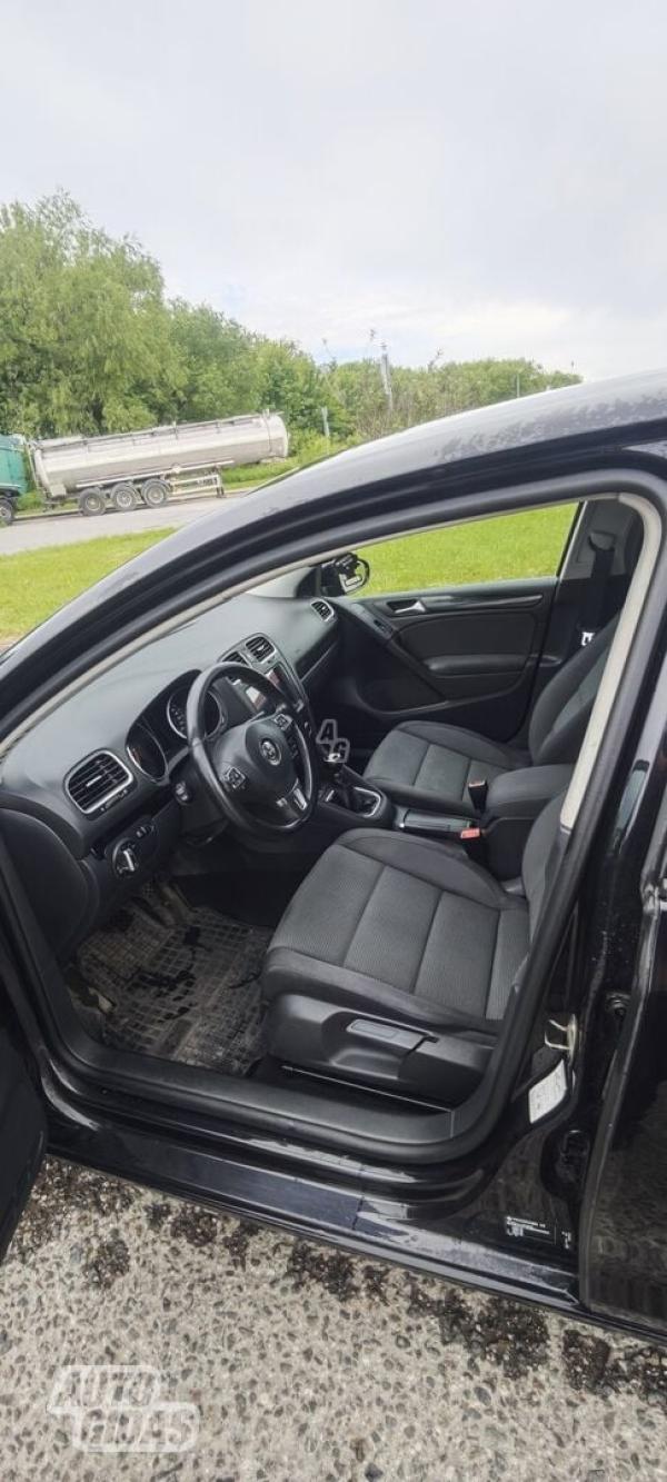 Melns Volkswagen Golf 2012 Klaipėda, ar dzinēja tilpumu 1.60 L un nobraukumu 278 tūkst. km par 4200 €, foto 7 vietnē AUTOMOTO.COM.LV