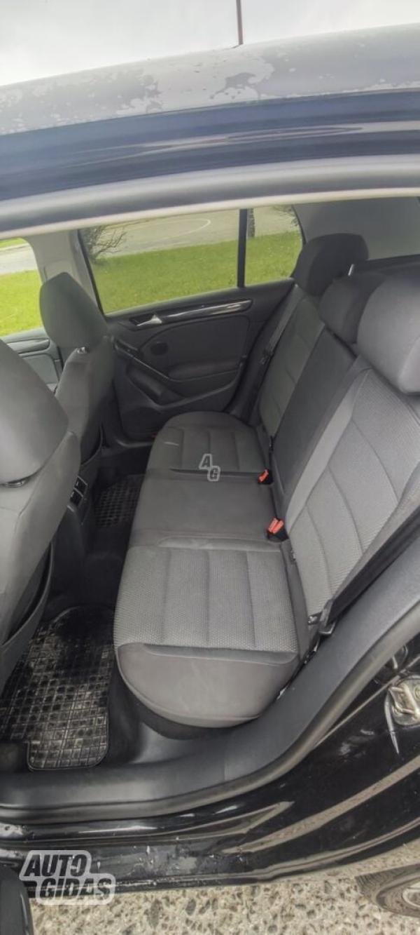 Melns Volkswagen Golf 2012 Klaipėda, ar dzinēja tilpumu 1.60 L un nobraukumu 278 tūkst. km par 4200 €, foto 8 vietnē AUTOMOTO.COM.LV