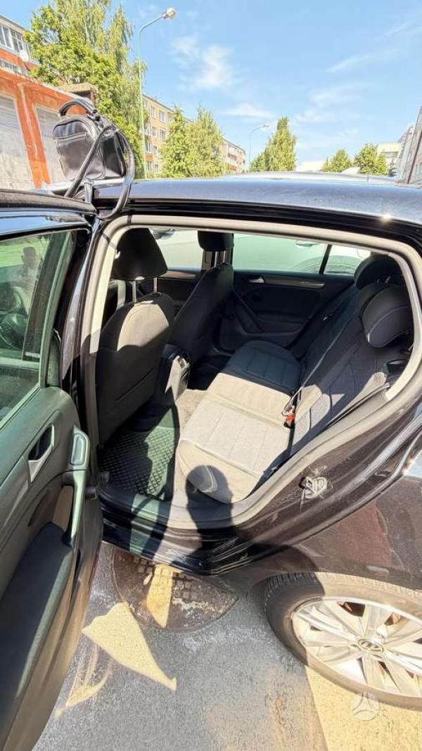 Melns Volkswagen Golf 2012 Klaipėda, ar dzinēja tilpumu 2.00 L un nobraukumu 322 tūkst. km par 4900 €, foto 5 vietnē AUTOMOTO.COM.LV