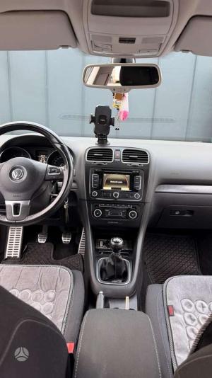 Melns Volkswagen Golf 2012 Klaipėda, ar dzinēja tilpumu 2.00 L un nobraukumu 322 tūkst. km par 4900 €, foto 12 vietnē AUTOMOTO.COM.LV