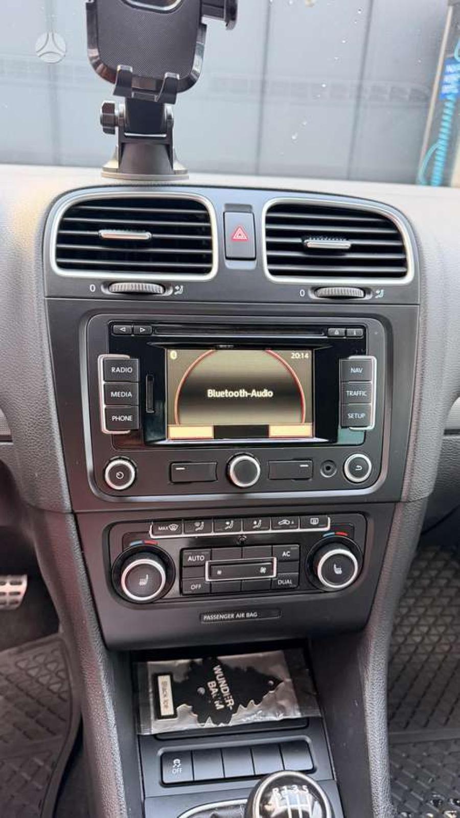 Melns Volkswagen Golf 2012 Klaipėda, ar dzinēja tilpumu 2.00 L un nobraukumu 322 tūkst. km par 4900 €, foto 13 vietnē AUTOMOTO.COM.LV