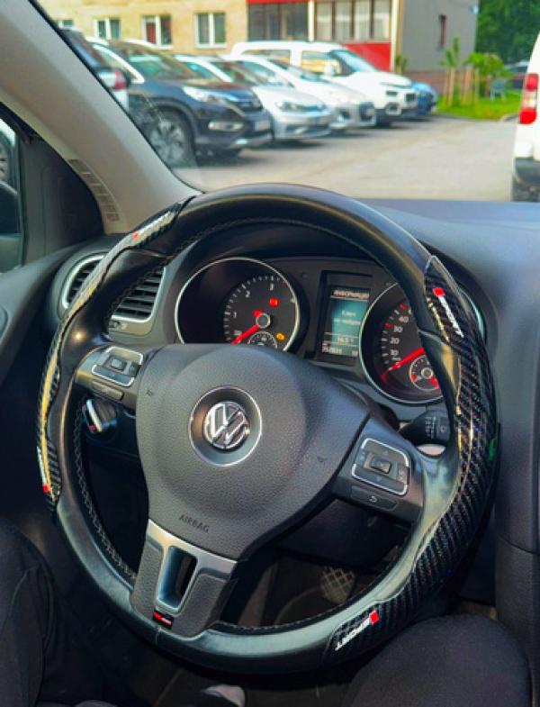 Black Volkswagen Golf 2012 in Tallinn, with an engine capacity of 1.60 L and mileage of 359 thousand km for 4000 €, photo 6 on AUTOMOTO.COM.LV