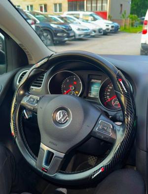 Black Volkswagen Golf 2012 in Tallinn, with an engine capacity of 1.60 L and mileage of 359 thousand km for 4000 €, photo 14 on AUTOMOTO.COM.LV