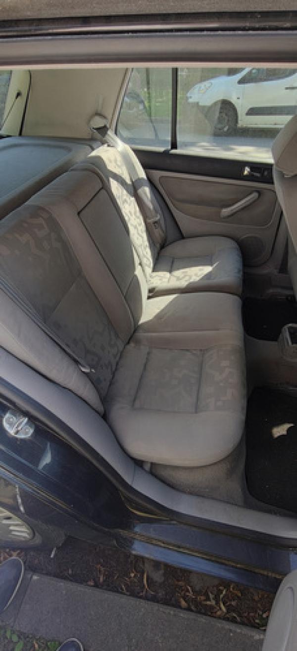 Melns Volkswagen Golf 2012 Tallina, ar dzinēja tilpumu 0.00 L un nobraukumu 260 tūkst. km par 600 €, foto 3 vietnē AUTOMOTO.COM.LV