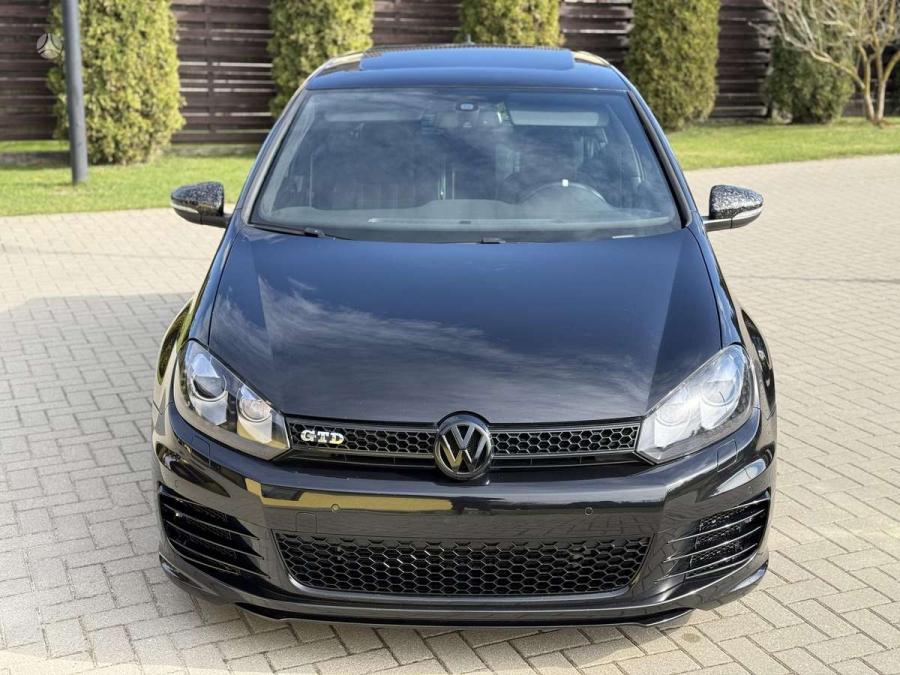 Black Volkswagen Golf 2012 in Kaisiadorys, with an engine capacity of 1.97 L and mileage of 360 thousand km for 6650 €, photo 3 on AUTOMOTO.COM.LV