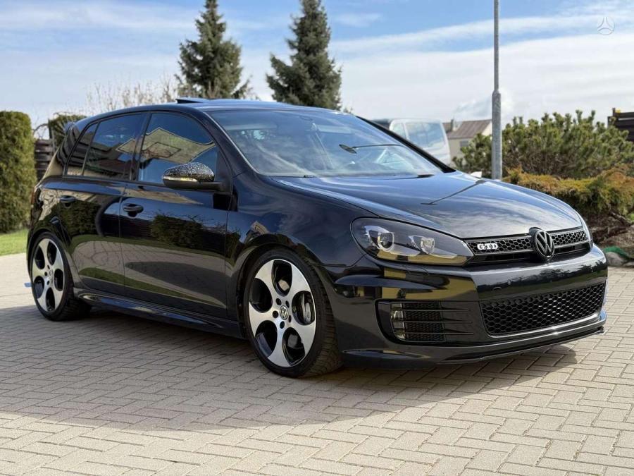 Black Volkswagen Golf 2012 in Kaisiadorys, with an engine capacity of 1.97 L and mileage of 360 thousand km for 6650 €, photo 4 on AUTOMOTO.COM.LV