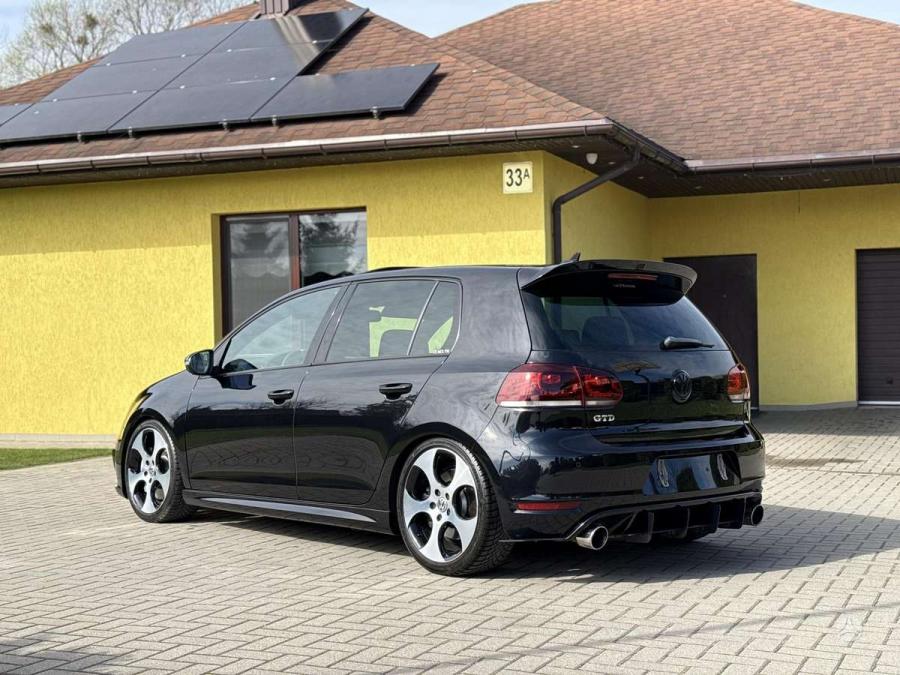 Black Volkswagen Golf 2012 in Kaisiadorys, with an engine capacity of 1.97 L and mileage of 360 thousand km for 6650 €, photo 6 on AUTOMOTO.COM.LV