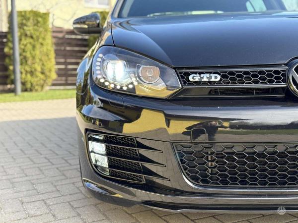 Black Volkswagen Golf 2012 in Kaisiadorys, with an engine capacity of 1.97 L and mileage of 360 thousand km for 6650 €, photo 7 on AUTOMOTO.COM.LV