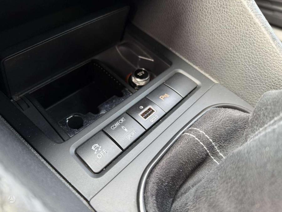 Black Volkswagen Golf 2012 in Kaisiadorys, with an engine capacity of 1.97 L and mileage of 360 thousand km for 6650 €, photo 14 on AUTOMOTO.COM.LV