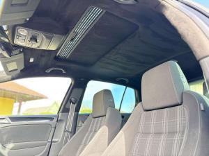 Black Volkswagen Golf 2012 in Kaisiadorys, with an engine capacity of 1.97 L and mileage of 360 thousand km for 6650 €, photo 22 on AUTOMOTO.COM.LV