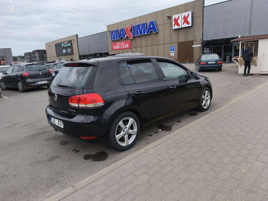 Melns Volkswagen Golf 2012 Kauņa, ar dzinēja tilpumu 1.97 L un nobraukumu 336 tūkst. km par 4999 €, foto 3 vietnē AUTOMOTO.COM.LV