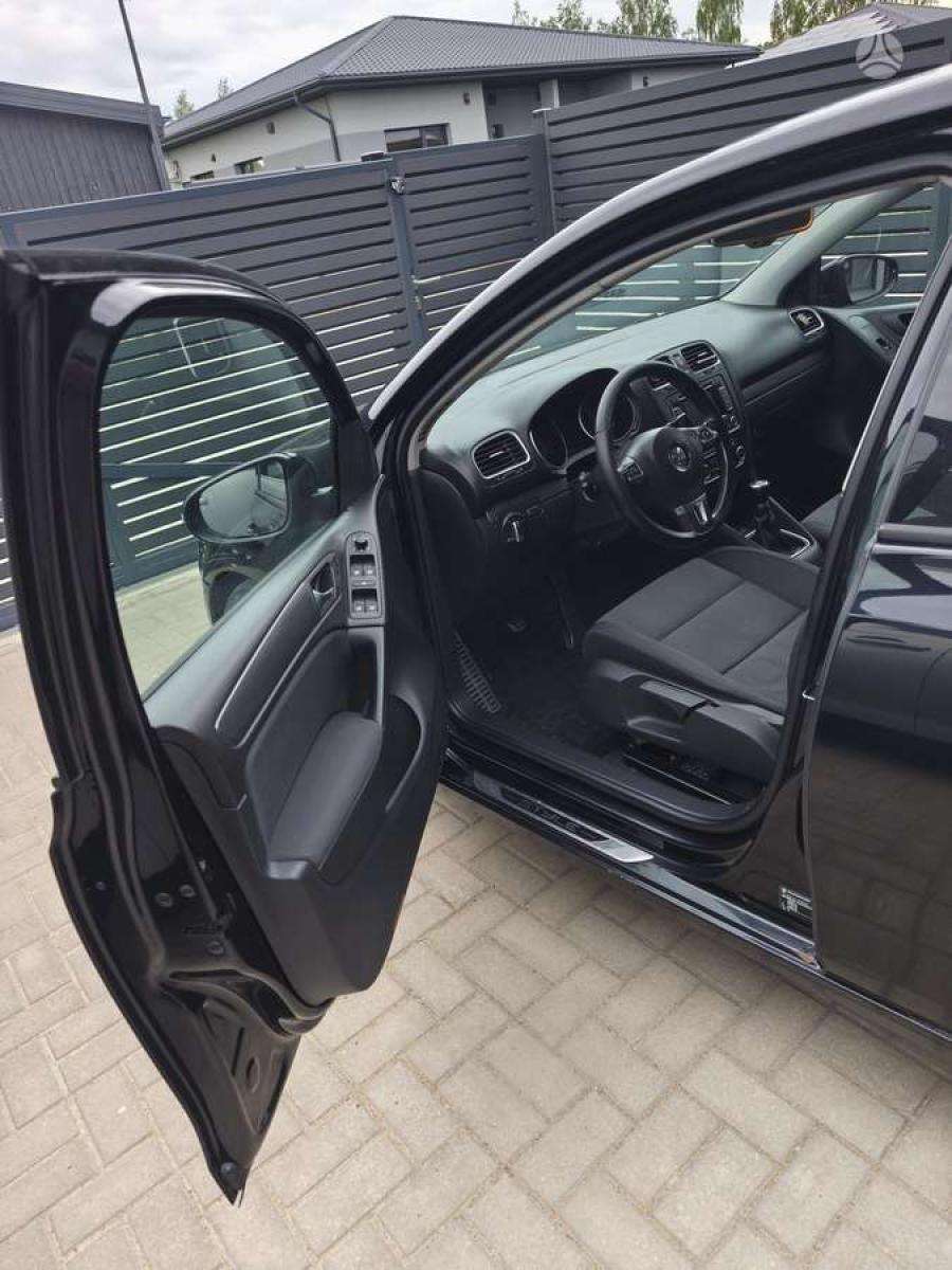 Melns Volkswagen Golf 2012 Kauņa, ar dzinēja tilpumu 1.97 L un nobraukumu 336 tūkst. km par 4999 €, foto 6 vietnē AUTOMOTO.COM.LV