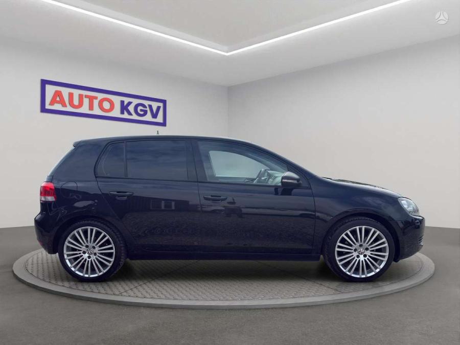 Melns Volkswagen Golf 2012 Kauņa, ar dzinēja tilpumu 1.40 L un nobraukumu 270 tūkst. km par 4999 €, foto 7 vietnē AUTOMOTO.COM.LV