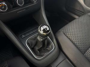 Melns Volkswagen Golf 2012 Kauņa, ar dzinēja tilpumu 1.40 L un nobraukumu 270 tūkst. km par 4999 €, foto 16 vietnē AUTOMOTO.COM.LV