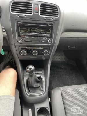 Melns Volkswagen Golf 2012 Viļņa, ar dzinēja tilpumu 1.20 L un nobraukumu 0 tūkst. km par 2000 €, foto 21 vietnē AUTOMOTO.COM.LV