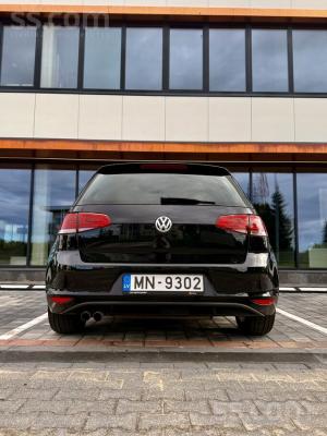 Black Volkswagen Golf 2012 in Riga, with an engine capacity of 2.00 L and mileage of 256 thousand km for 8500 €, photo 3 on AUTOMOTO.COM.LV