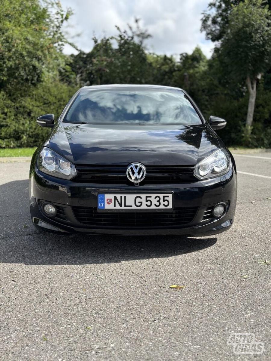Melns Volkswagen Golf 2012 Kretinga, ar dzinēja tilpumu 1.40 L un nobraukumu 258 tūkst. km par 4850 €, foto 1 vietnē AUTOMOTO.COM.LV