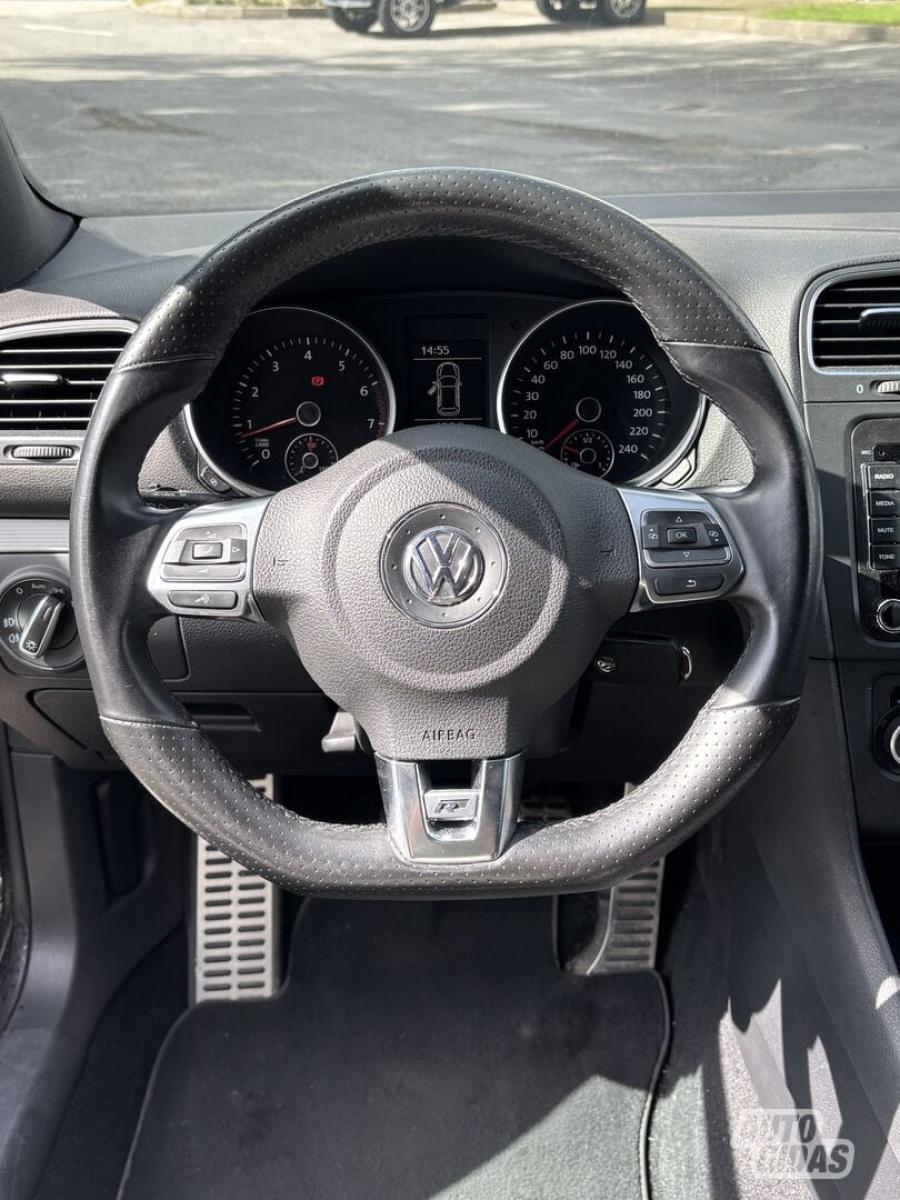 Melns Volkswagen Golf 2012 Kretinga, ar dzinēja tilpumu 1.40 L un nobraukumu 258 tūkst. km par 4850 €, foto 9 vietnē AUTOMOTO.COM.LV