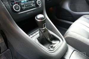 Black Volkswagen Golf 2012 in Riga, with an engine capacity of 1.20 L and mileage of 276 thousand km for 5490 €, photo 12 on AUTOMOTO.COM.LV