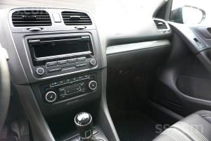 Black Volkswagen Golf 2012 in Riga, with an engine capacity of 1.20 L and mileage of 276 thousand km for 5490 €, photo 14 on AUTOMOTO.COM.LV