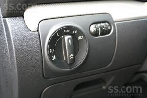 Black Volkswagen Golf 2012 in Riga, with an engine capacity of 1.20 L and mileage of 276 thousand km for 5490 €, photo 15 on AUTOMOTO.COM.LV
