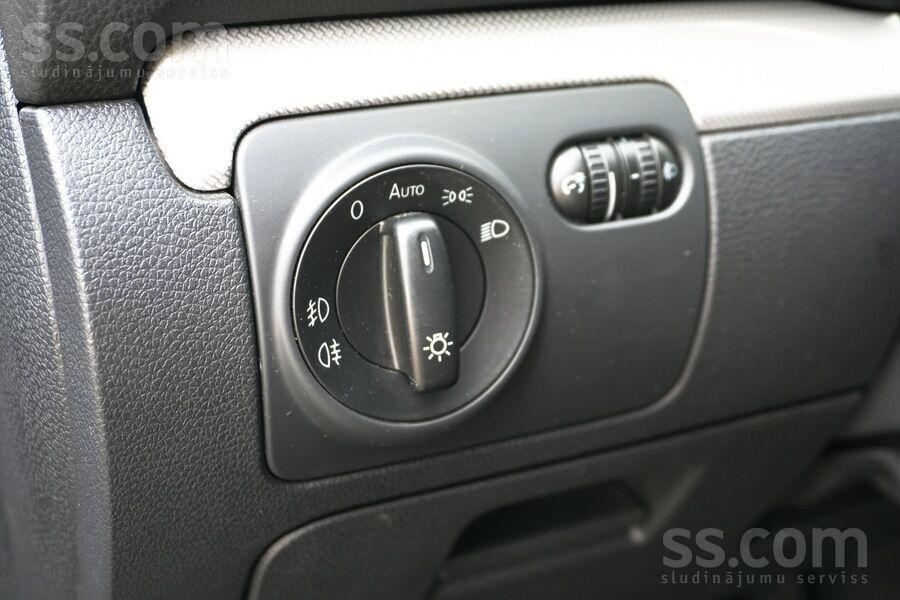 Black Volkswagen Golf 2012 in Riga, with an engine capacity of 1.20 L and mileage of 276 thousand km for 5490 €, photo 15 on AUTOMOTO.COM.LV