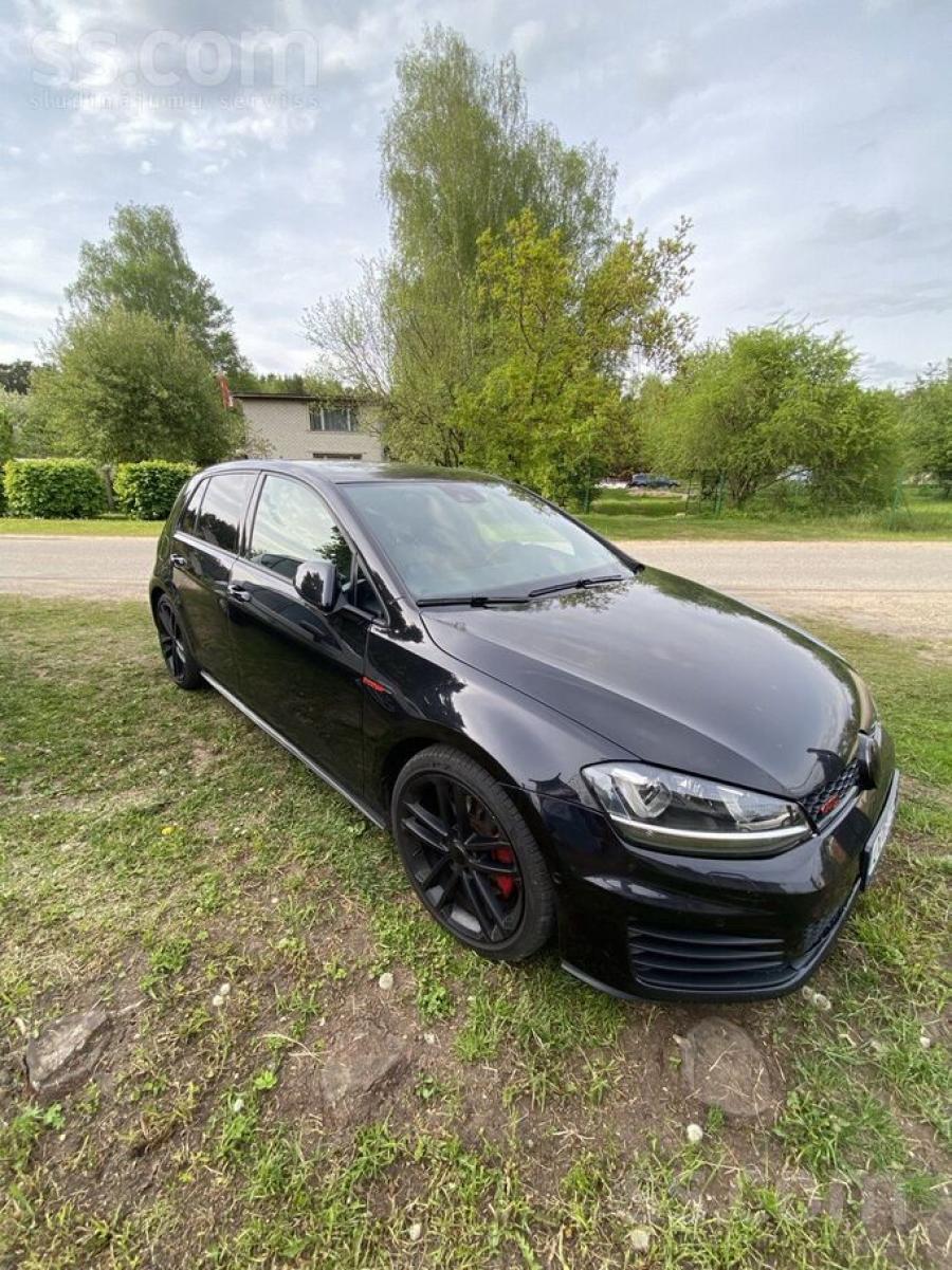 Melns Volkswagen Golf 2013 Rīga, ar dzinēja tilpumu 2.00 L un nobraukumu 249 tūkst. km par 8900 €, foto 24 vietnē AUTOMOTO.COM.LV