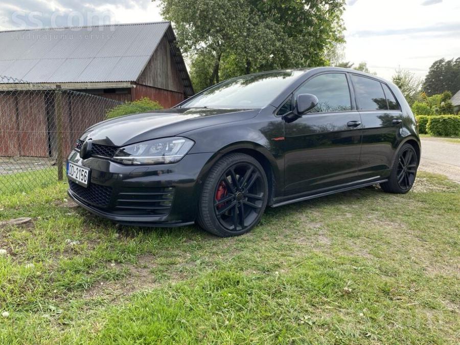 Melns Volkswagen Golf 2013 Rīga, ar dzinēja tilpumu 2.00 L un nobraukumu 249 tūkst. km par 8900 €, foto 25 vietnē AUTOMOTO.COM.LV