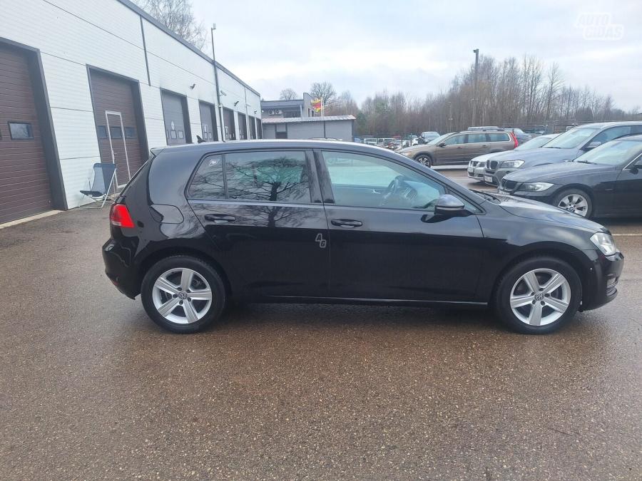 Black Volkswagen Golf 2013 in Utena, with an engine capacity of 1.60 L and mileage of 207 thousand km for 6600 €, photo 3 on AUTOMOTO.COM.LV