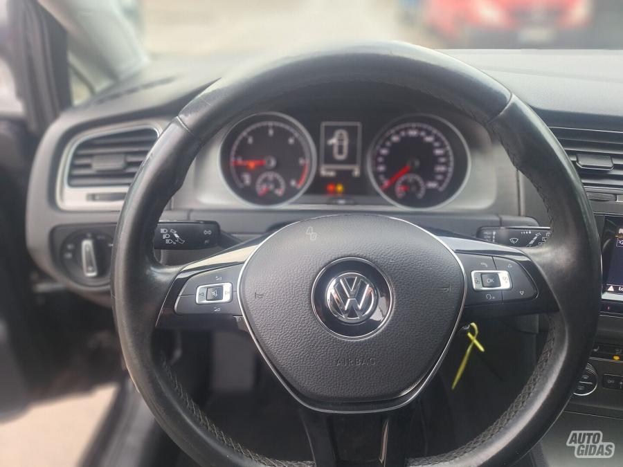 Black Volkswagen Golf 2013 in Utena, with an engine capacity of 1.60 L and mileage of 207 thousand km for 6600 €, photo 8 on AUTOMOTO.COM.LV