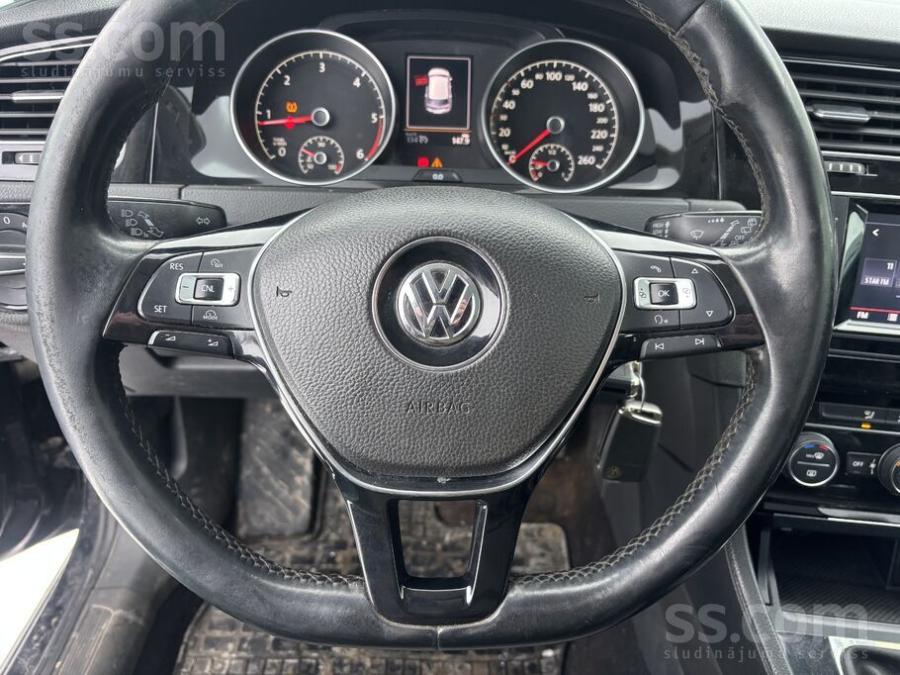 Black Volkswagen Golf 2013 in Bauska, with an engine capacity of 2.00 L and mileage of 509 thousand km for 2600 €, photo 11 on AUTOMOTO.COM.LV