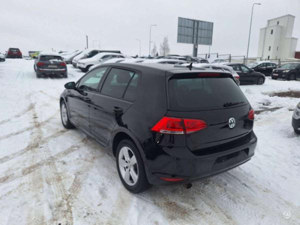 Black Volkswagen Golf 2013 in Utena, with an engine capacity of 1.60 L and mileage of 207 thousand km for 6200 €, photo 5 on AUTOMOTO.COM.LV