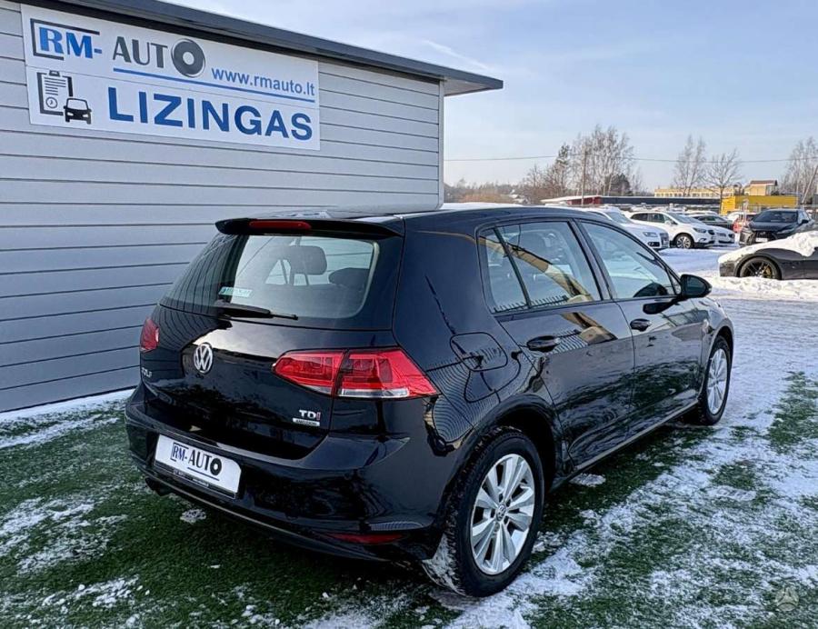 Melns Volkswagen Golf 2013 Panevēža, ar dzinēja tilpumu 1.60 L un nobraukumu 231 tūkst. km par 6900 €, foto 6 vietnē AUTOMOTO.COM.LV