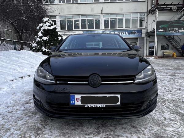 Black Volkswagen Golf 2013 in Vilnius, with an engine capacity of 1.40 L and mileage of 126 thousand km for 6750 €, photo 3 on AUTOMOTO.COM.LV