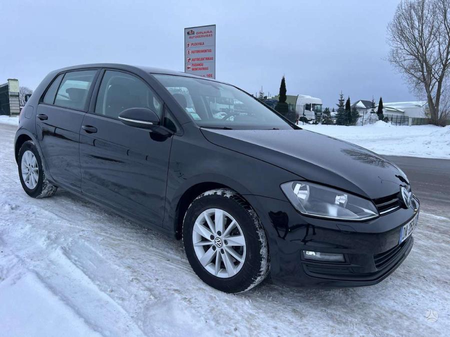 Black Volkswagen Golf 2013 in Taurage, with an engine capacity of 1.60 L and mileage of 266 thousand km for 5800 €, photo 1 on AUTOMOTO.COM.LV
