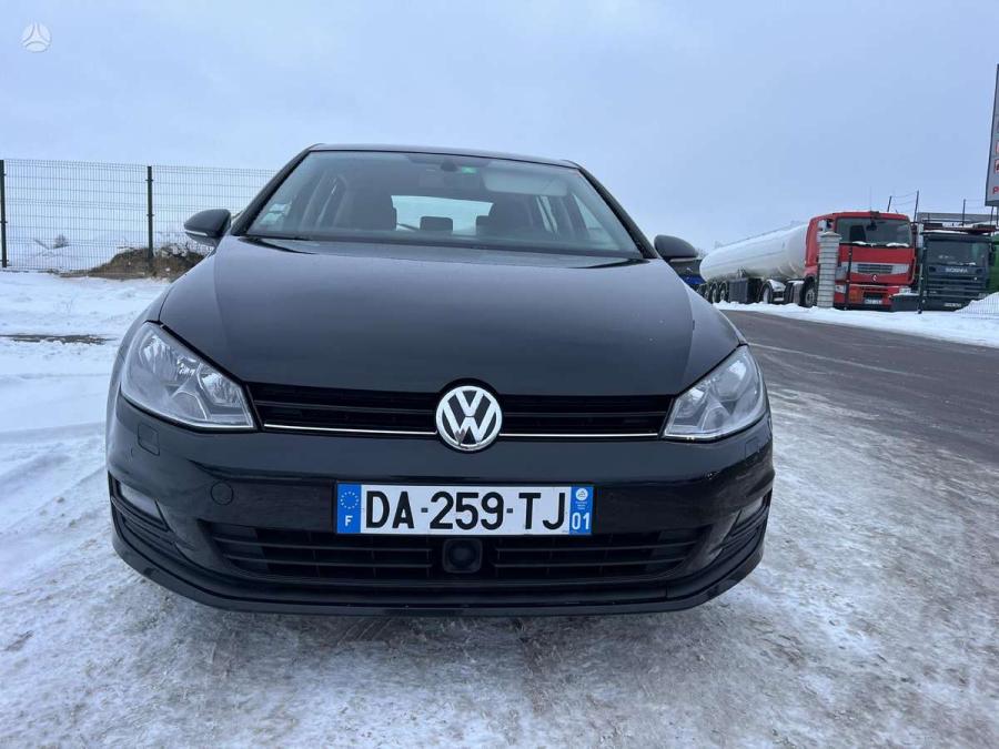 Black Volkswagen Golf 2013 in Taurage, with an engine capacity of 1.60 L and mileage of 266 thousand km for 5800 €, photo 3 on AUTOMOTO.COM.LV