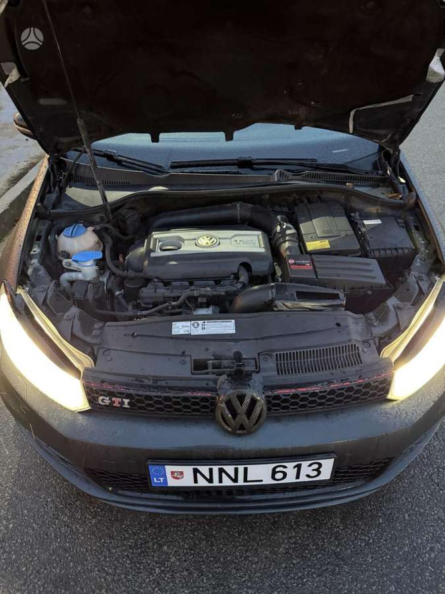 Black Volkswagen Golf 2013 in Siauliai, with an engine capacity of 1.98 L and mileage of 274 thousand km for 7500 €, photo 5 on AUTOMOTO.COM.LV