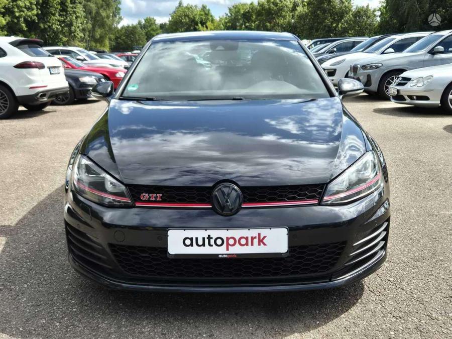 Black Volkswagen Golf 2013 in Vilnius, with an engine capacity of 1.98 L and mileage of 184 thousand km for 11900 €, photo 2 on AUTOMOTO.COM.LV