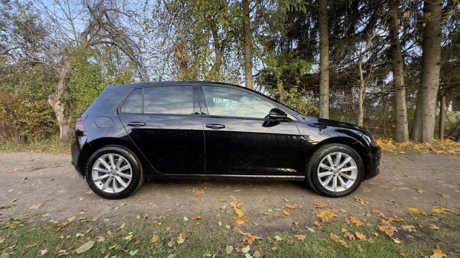 Black Volkswagen Golf 2013 in Vilnius, with an engine capacity of 1.40 L and mileage of 300 thousand km for 7000 €, photo 6 on AUTOMOTO.COM.LV