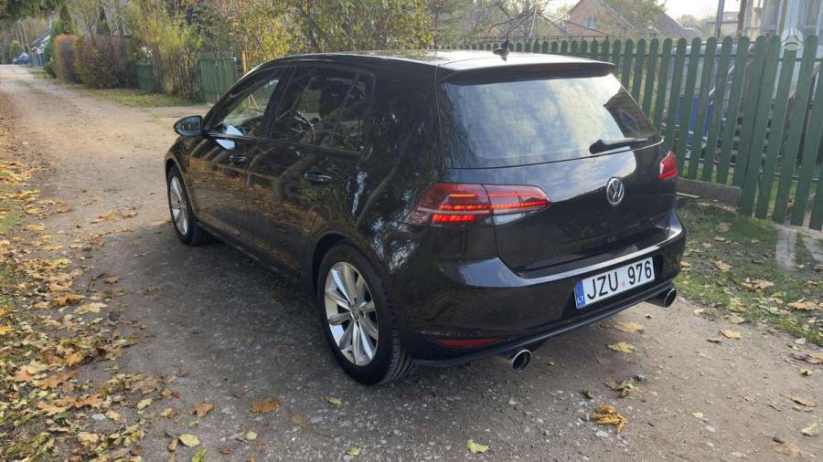 Black Volkswagen Golf 2013 in Vilnius, with an engine capacity of 1.40 L and mileage of 300 thousand km for 7000 €, photo 8 on AUTOMOTO.COM.LV