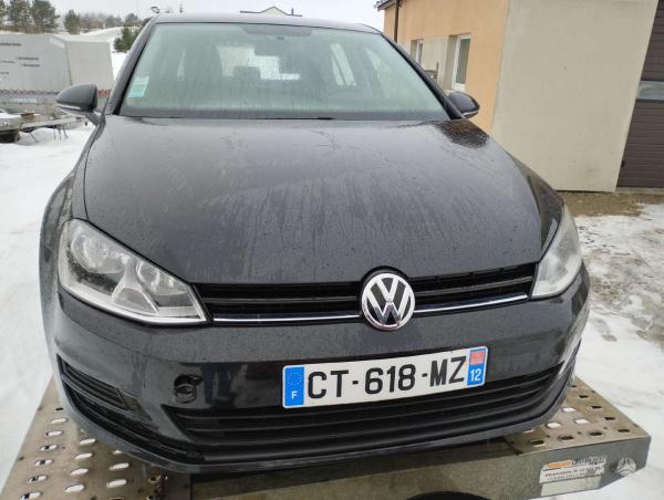 Melns Volkswagen Golf 2013 Viļņa, ar dzinēja tilpumu 1.60 L un nobraukumu 215 tūkst. km par 5200 €, foto 8 vietnē AUTOMOTO.COM.LV