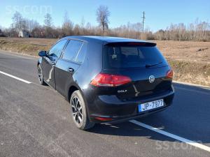 Black Volkswagen Golf 2013 in Gulbene, with an engine capacity of 1.60 L and mileage of 384 thousand km for 3395 €, photo 1 on AUTOMOTO.COM.LV
