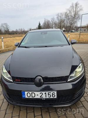 Melns Volkswagen Golf 2013 Rīga, ar dzinēja tilpumu 2.00 L un nobraukumu 250 tūkst. km par 8500 €, foto 13 vietnē AUTOMOTO.COM.LV