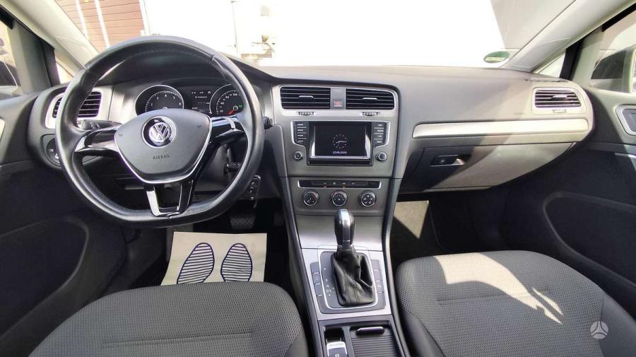 Melns Volkswagen Golf 2013 Kauņa, ar dzinēja tilpumu 1.20 L un nobraukumu 122 tūkst. km par 7450 €, foto 13 vietnē AUTOMOTO.COM.LV