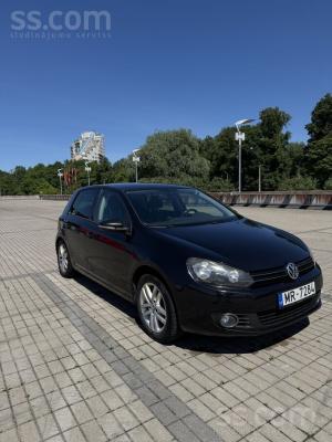 Black Volkswagen Golf 2013 in Riga, with an engine capacity of 1.60 L and mileage of 263 thousand km for 3690 €, photo 4 on AUTOMOTO.COM.LV