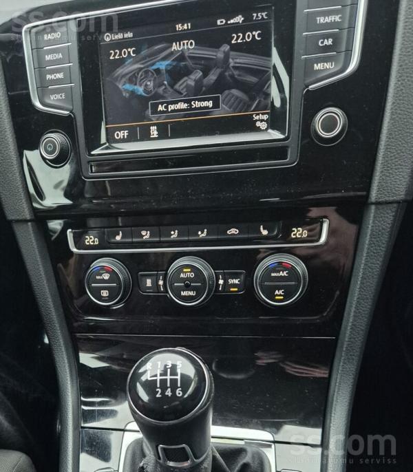 Black Volkswagen Golf 2013 in Jelgava, with an engine capacity of 2.00 L and mileage of 250 thousand km for 6650 €, photo 9 on AUTOMOTO.COM.LV