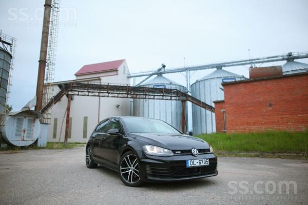 Black Volkswagen Golf 2013 in Jelgava, with an engine capacity of 2.00 L and mileage of 276 thousand km for 8990 €, photo 2 on AUTOMOTO.COM.LV