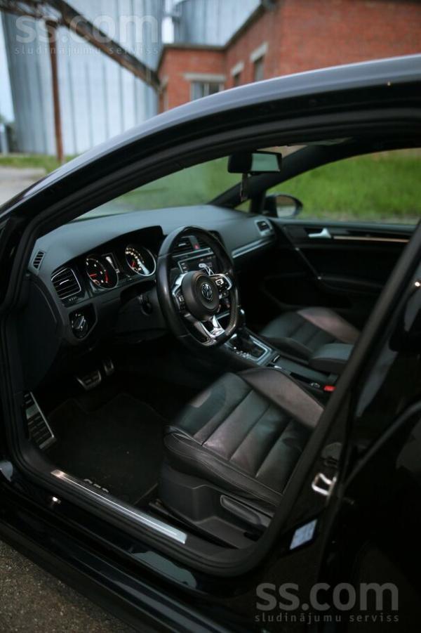 Black Volkswagen Golf 2013 in Jelgava, with an engine capacity of 2.00 L and mileage of 276 thousand km for 8990 €, photo 8 on AUTOMOTO.COM.LV